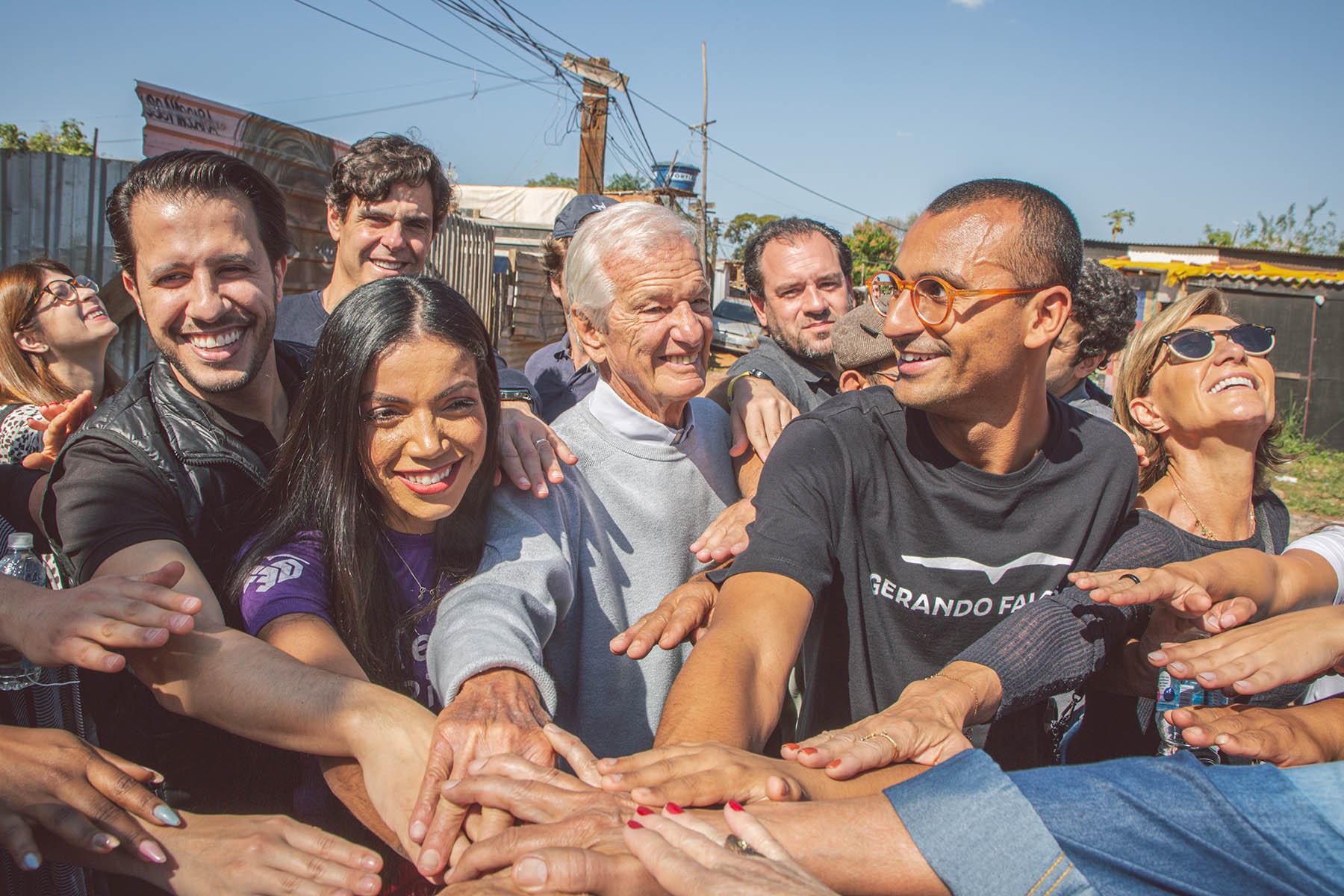Demolição de primeiro barraco dá início ao projeto Favela 3D - Notícias ...